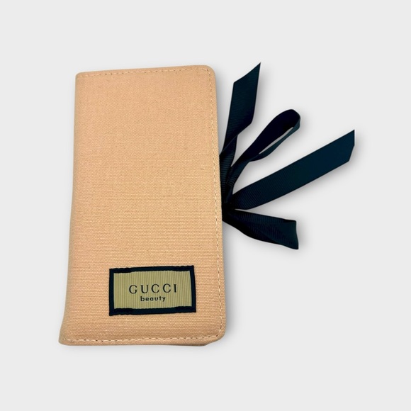 Gucci | Makeup | Gucci Beauty Makeup Mini 3 Pc Brushes W Pouch Travel ...